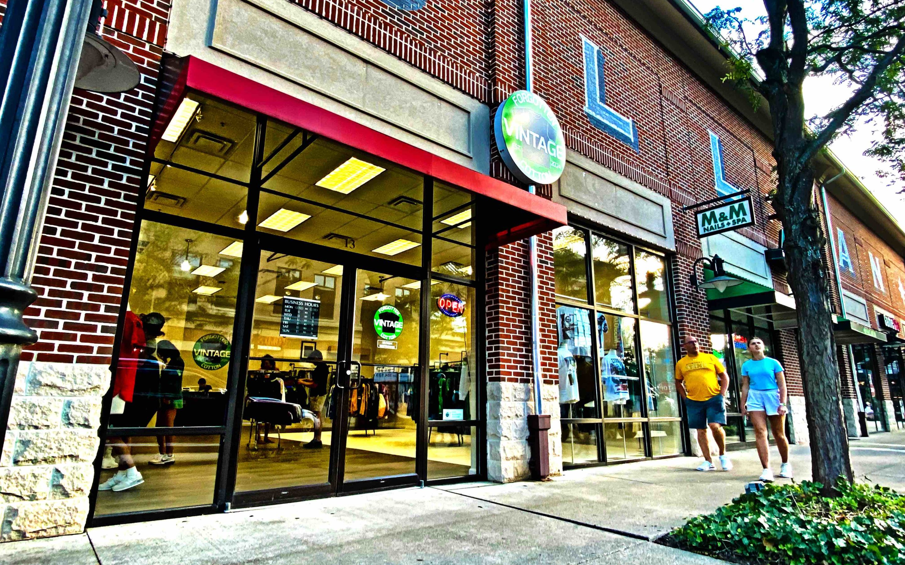 “New” Vintage Fashion Comes To Pullman Square | Downtown Huntington